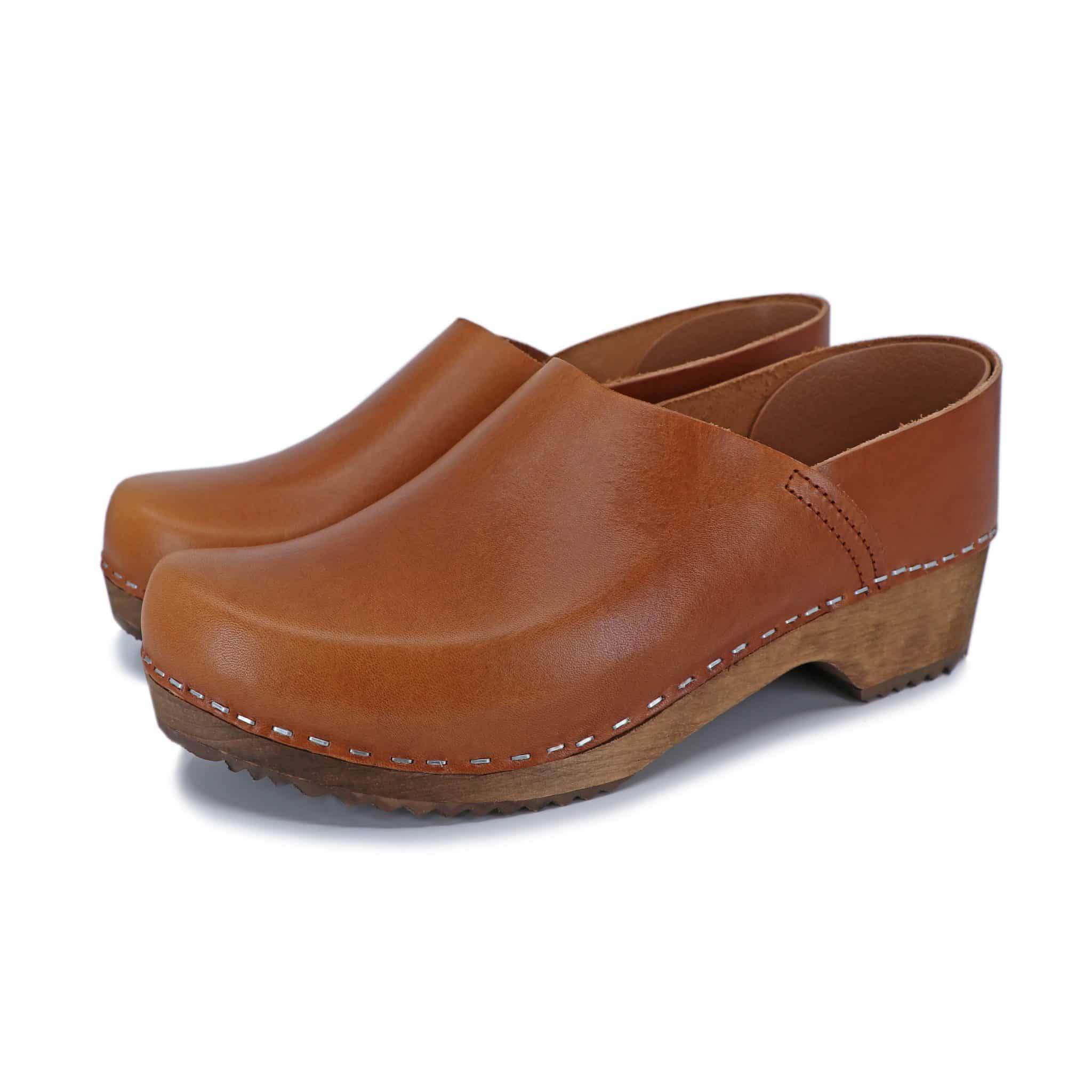 Herren-Clogs & Pantoletten aus Holz | me and my clogs